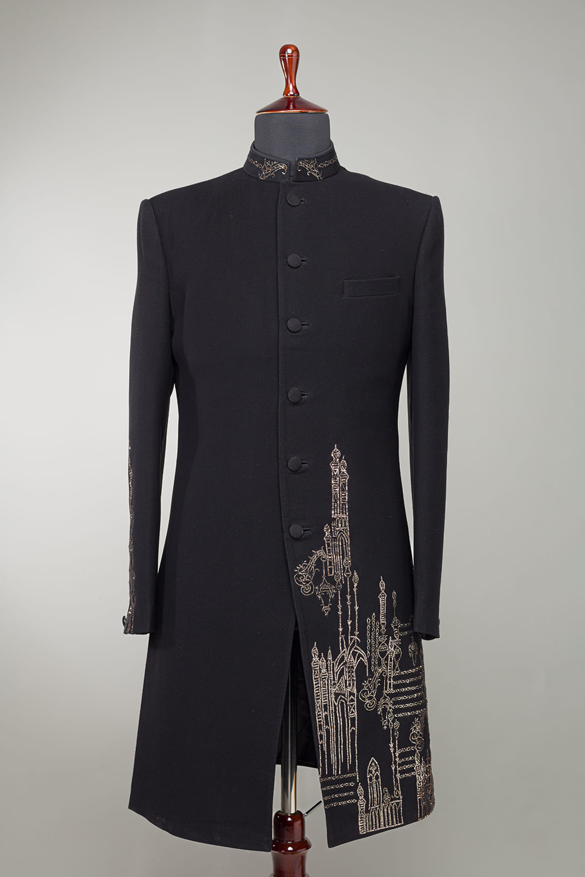 Buy Black Foil Mirror Embroidered Italian Indowestern Sherwani Online | Samyakk