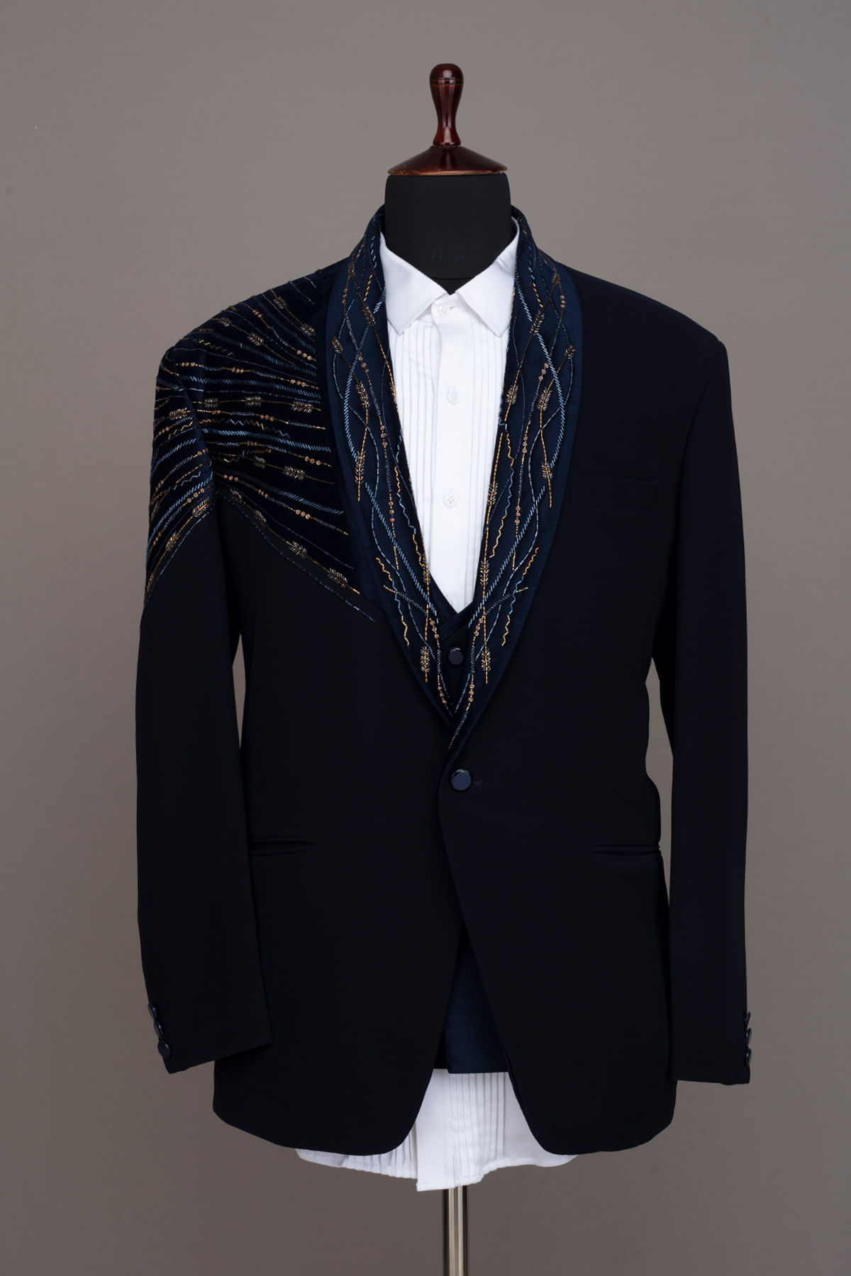 Buy Dark Midnight Blue Cutdana Embroidered Italian Tuxedo Suit Online | Samyakk